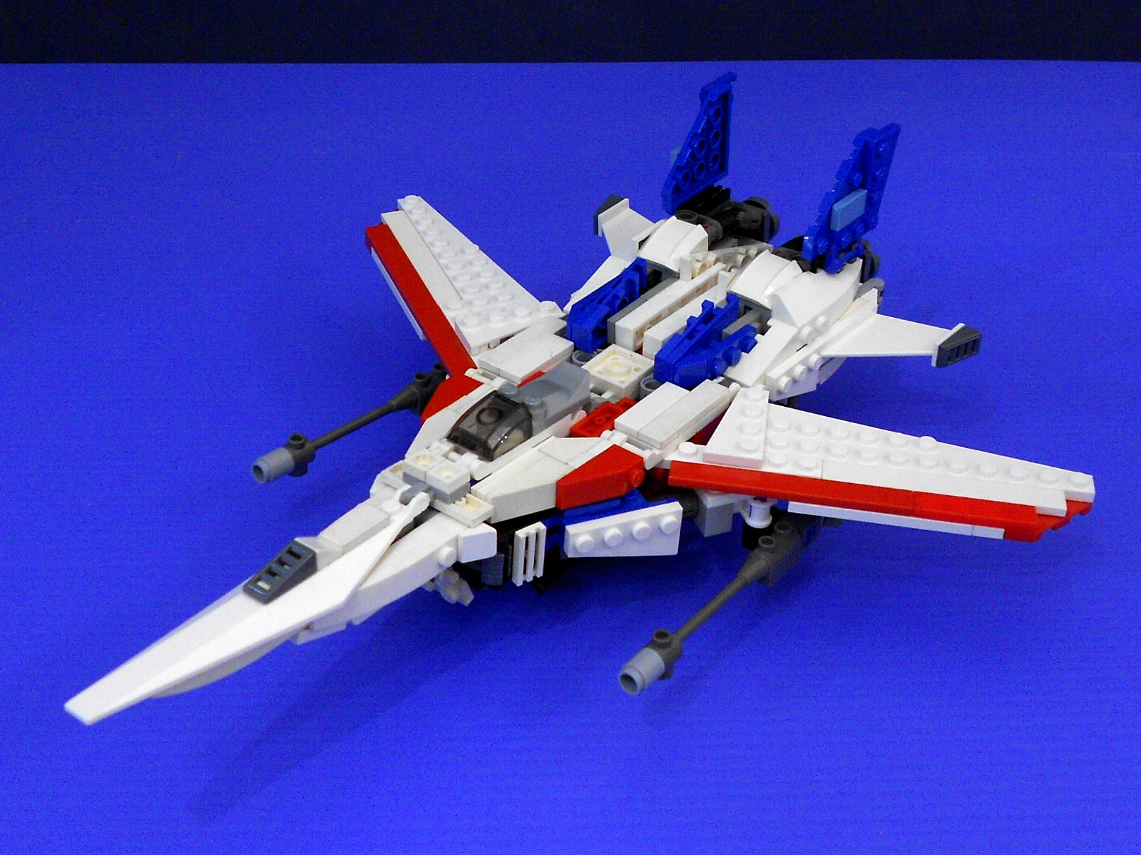 Alanyuppie's LEGO Transformers: LEGO Red White & Blue