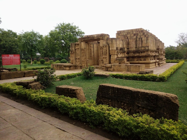 Hindu Temples of India: Bhima Kichak Temple, Malhar, Chattisgarh