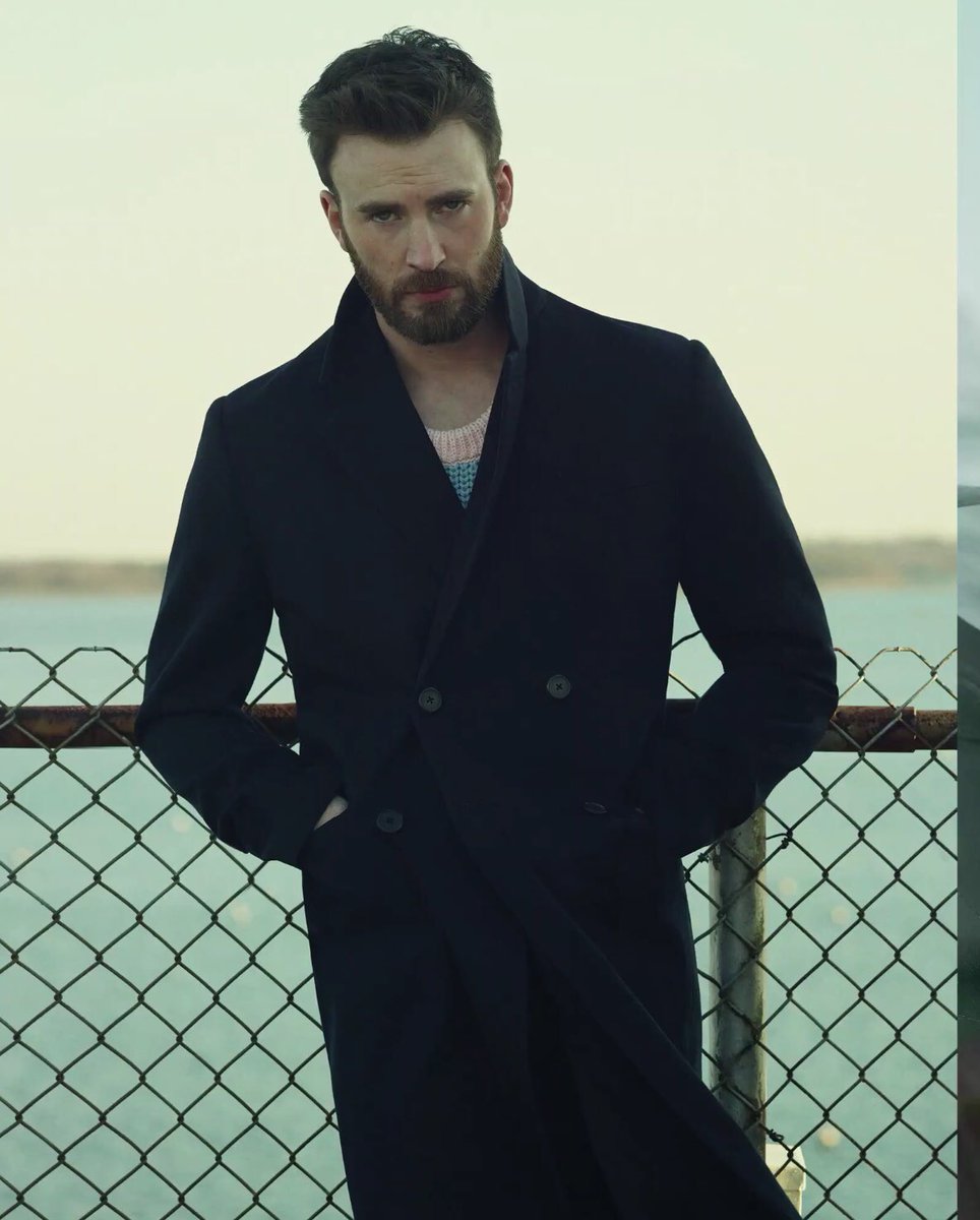 Menswear Monday: Chris Evans - Stylish Starlets