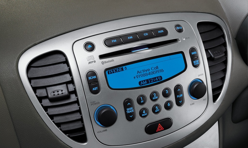 Car info: Hyundai i10 instrument panel
