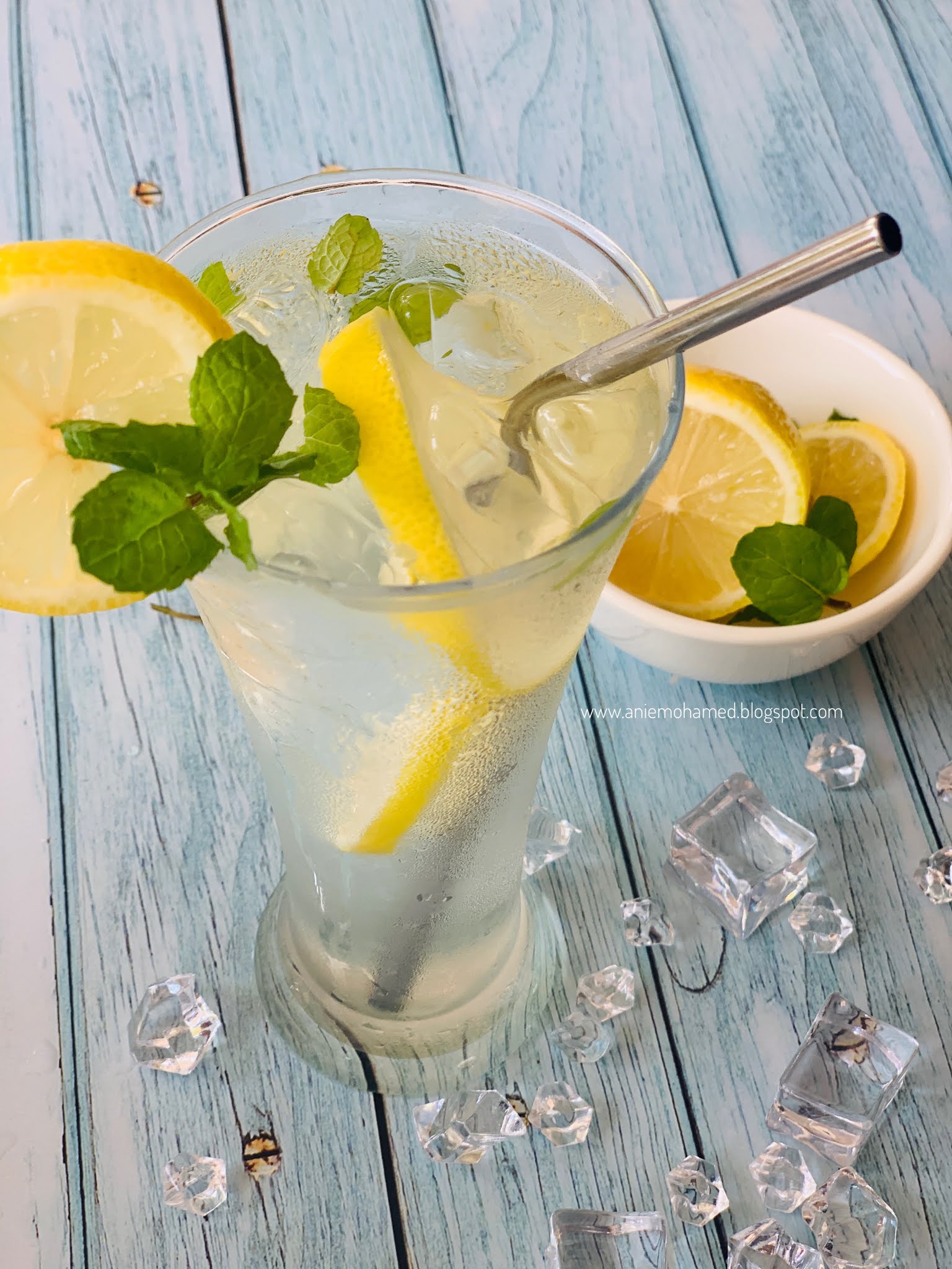 Resepi Air Lemon Pudina. Redakan Tekak Haus, Panas-Panas Nie!