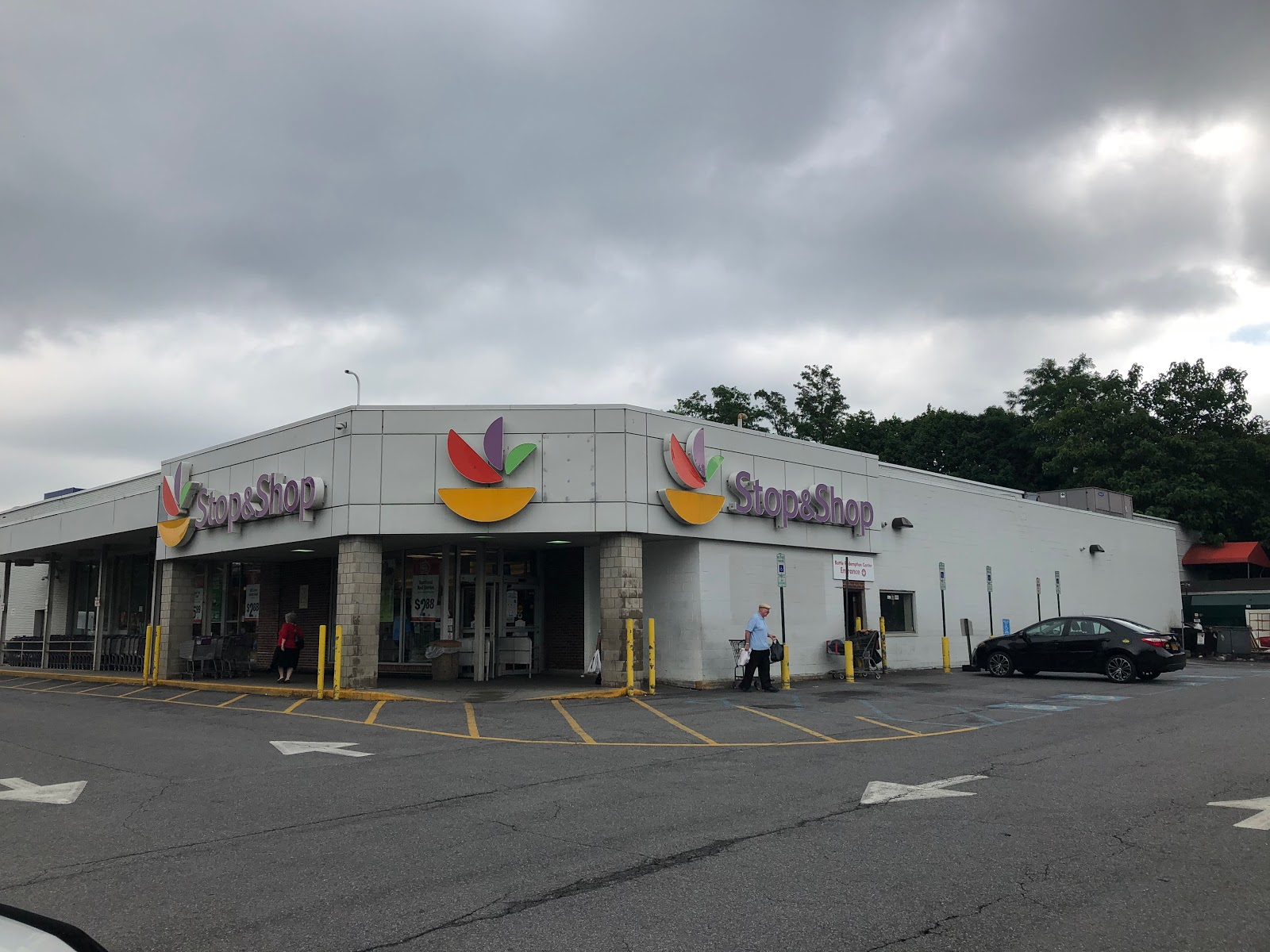 TOUR: Stop & Shop - Kingsbridge