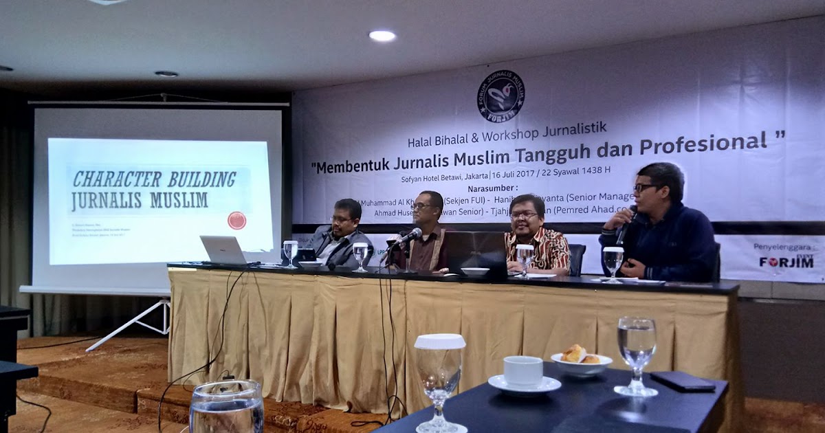 DUA MATA: Pembentukan Karakter Jurnalis Muslim