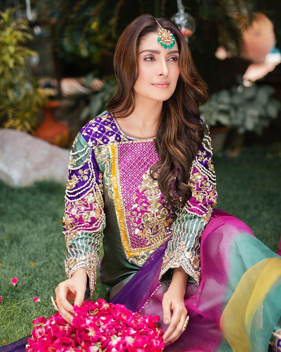 Fashion and beauty industry: Aiza khan latest bridle photoshoot