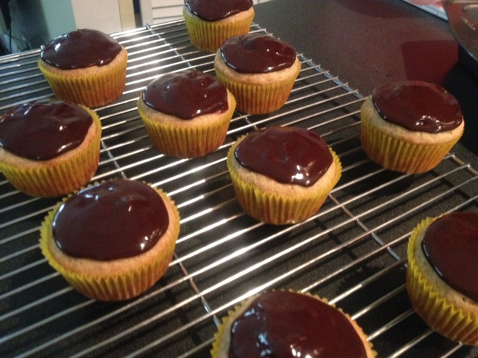 Whisking Through Life: "That Funky Monkey" Cupcake