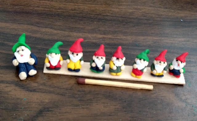 https/drorasminimundo.blogspot.com: Fimo gnomes and ceramic clay houses