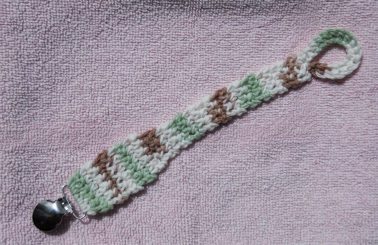 Suzies Stuff: BINKY-PACIFIER TETHER