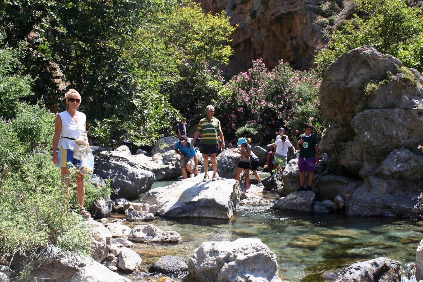 EXPLORE MOUNTAINS: ΚΟΥΡΤΑΛΙΩΤΙΚΟ ΦΑΡΑΓΓΙ (ΜΟΝΗ ΠΡΕΒΕΛΗ)