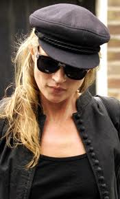 I Smell a Hat: Kate Moss in Hats