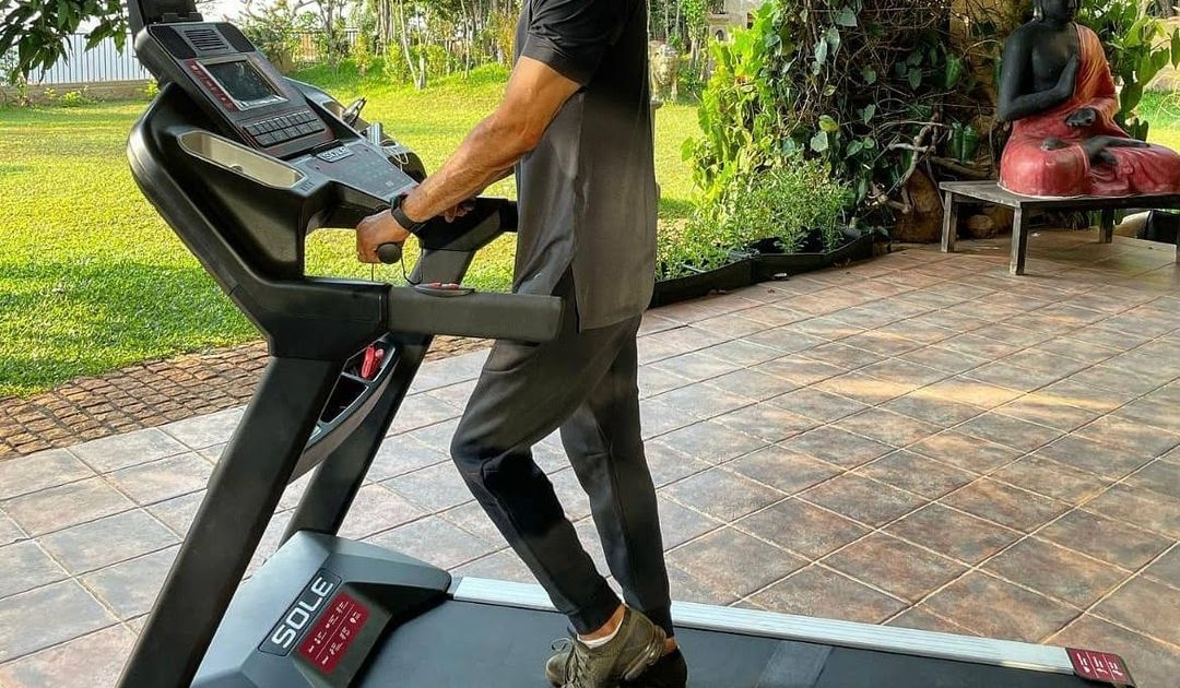 Shirtless Bollywood Men Sunil Shetty Now And Then Zaddy Dilf