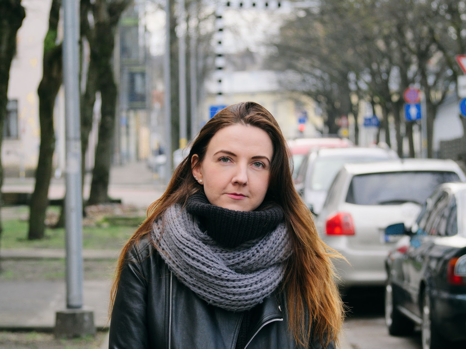 NO APOLOGIES. Being a contemporary woman in contemporary Riga.