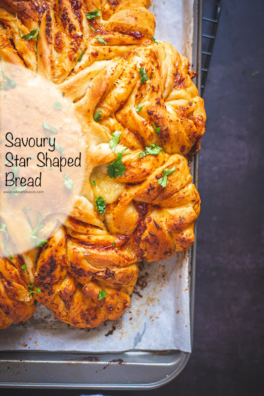 Color and Spices: Savoury star shaped bread...