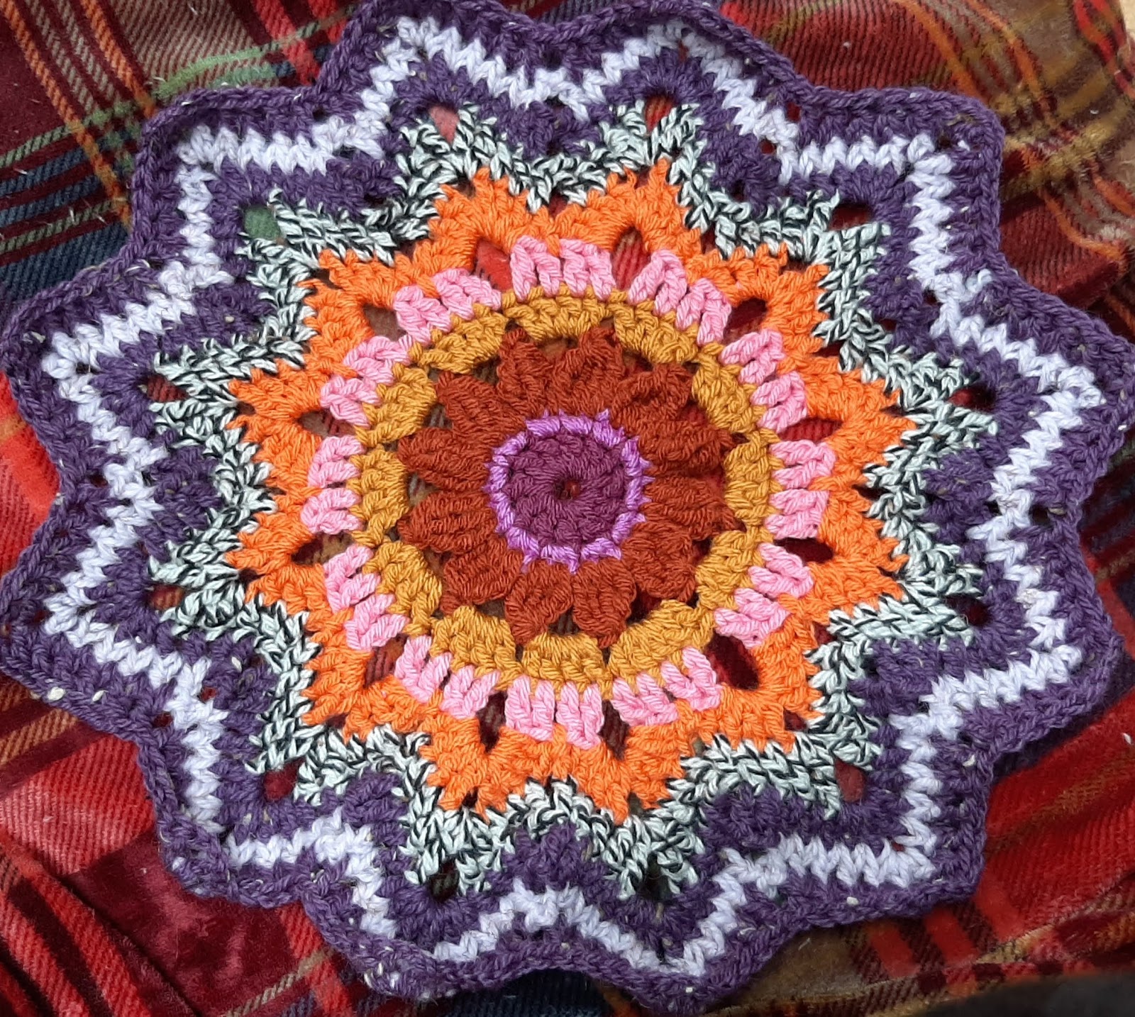 Susan Pinner Giant Flower Pattern new Take Susan Pinner Giant Flower Pattern new Take