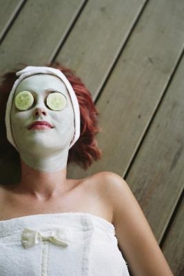 How to Treat a Shiny Face | Dry Skin and Oily Skin Infomation Blog