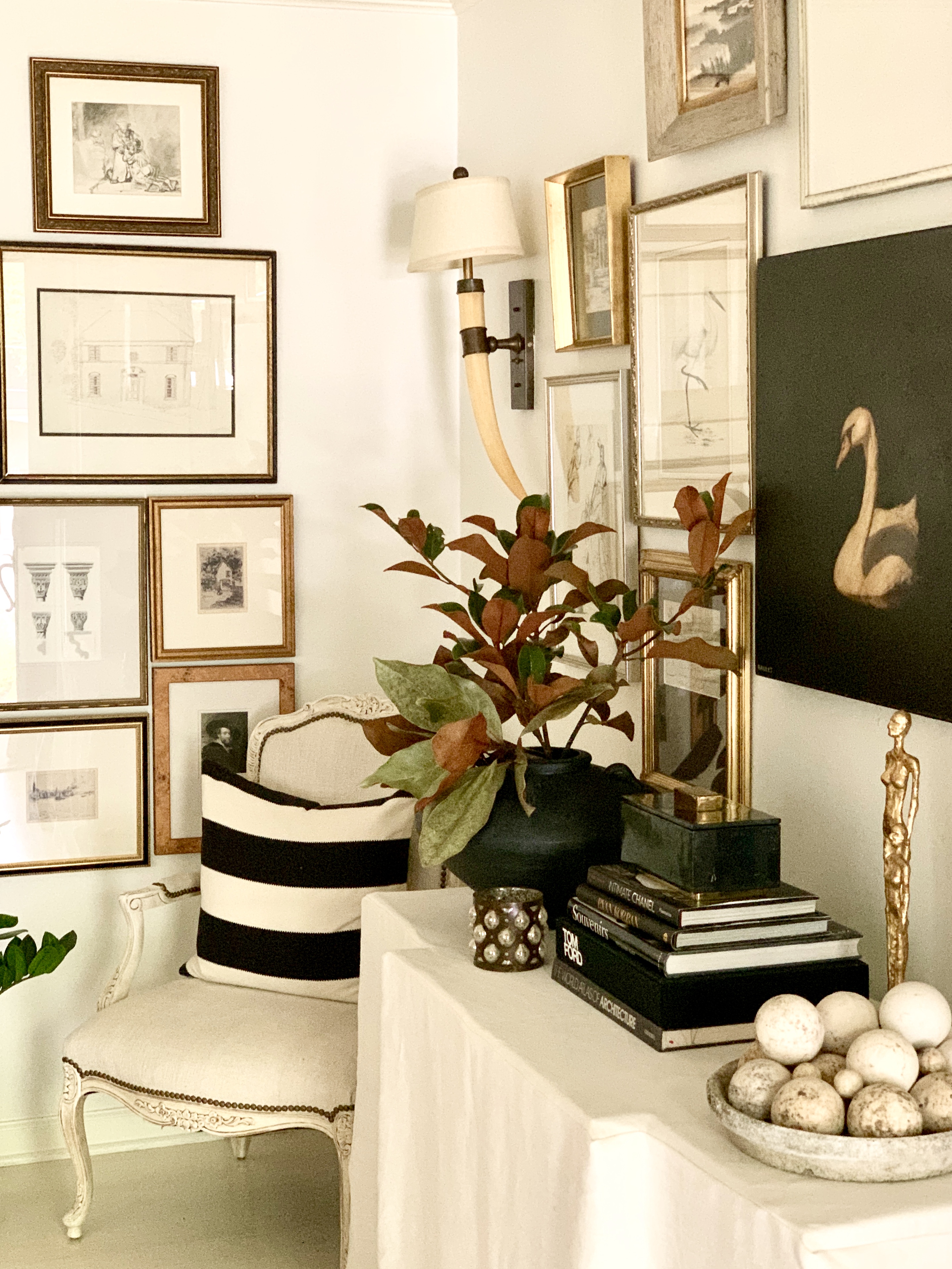 CONSOLE STYLING TIPS - design indulgence