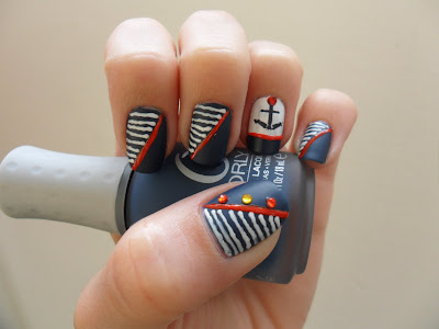 Nail Stories: Ahoy Captain !!!!! - Nautical themed nails
