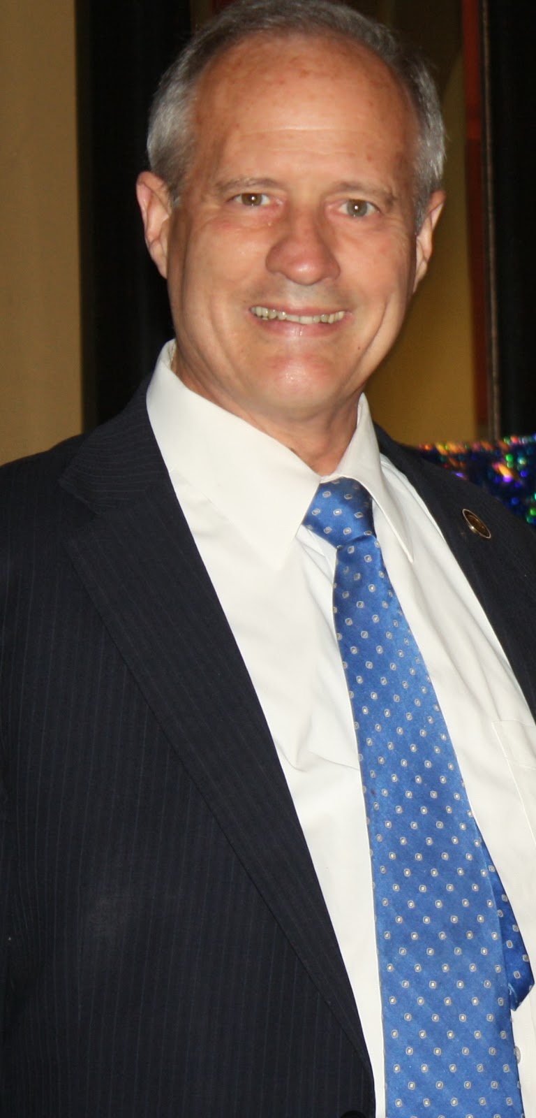 Walker Report - Shedding Light on Bexar County: Supporters turn out for ...