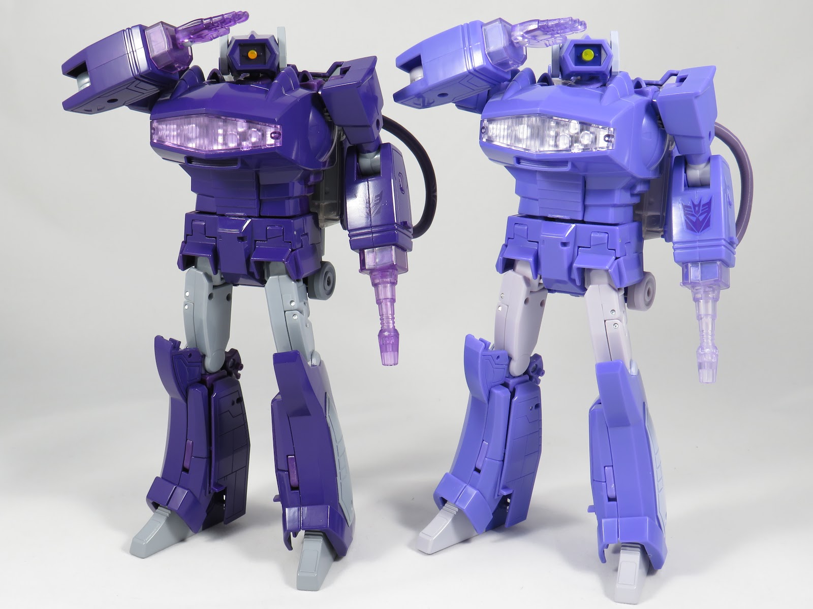 Kool Kollectibles: Transformers Masterpiece MP-29+ Shockwave