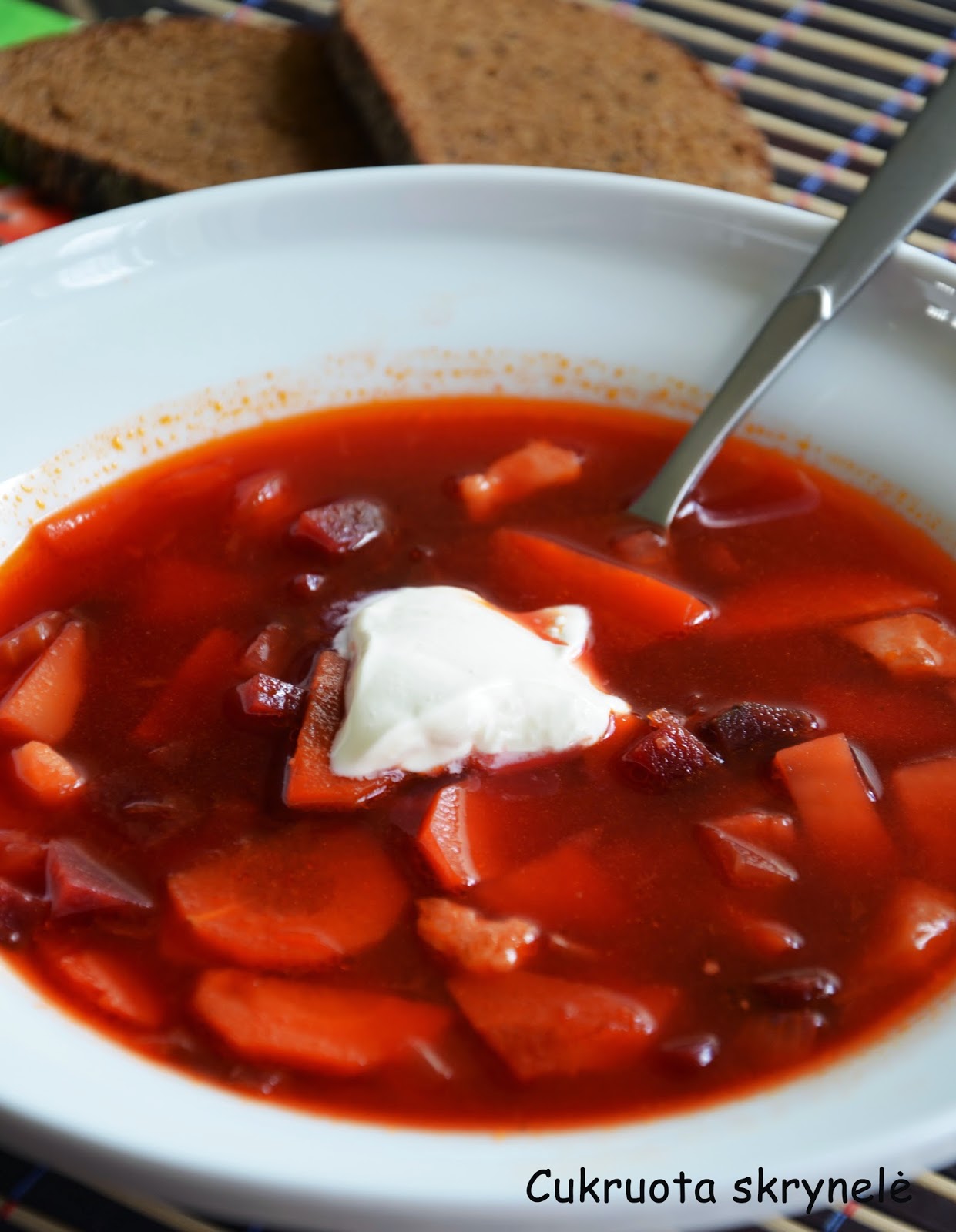 Cukruota skrynelė: Burokėlių sriuba