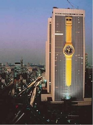 Το Swatch έρχεται να σώσει την ελβετική ωρολογοποιία...