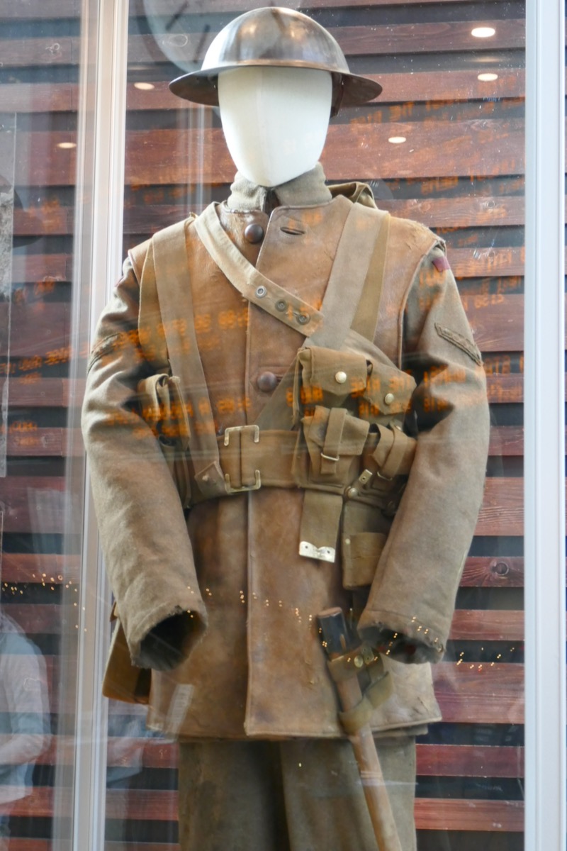 Hollywood Movie Costumes and Props: Screen-worn 1917 movie costumes on ...