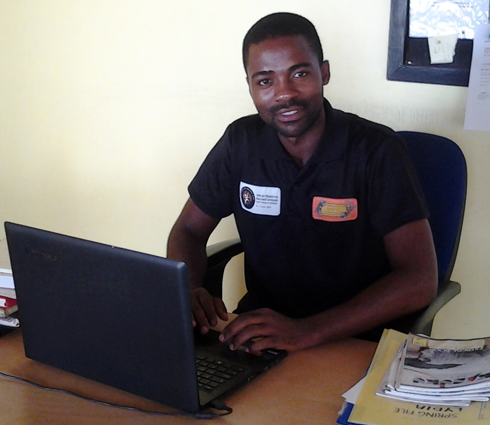 Welcome home Uncle Ronnie - Happy House Kenya - Children of Watamu