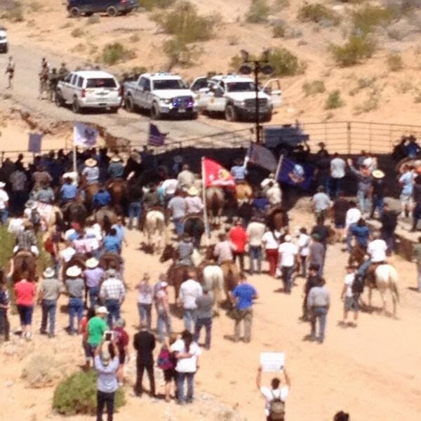 Holger Awakens: Photo of the Day: The NEW North Bridge...Long Live America