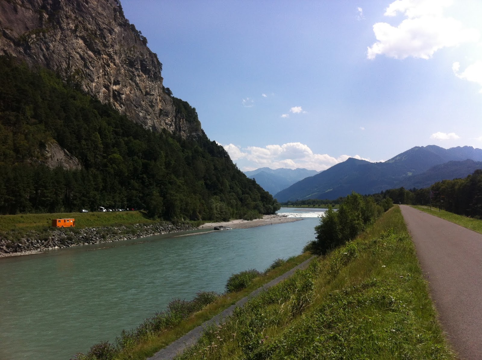 Deel 2; door de Zwitserse Alpen naar de oorsprong van Rijn en Maas