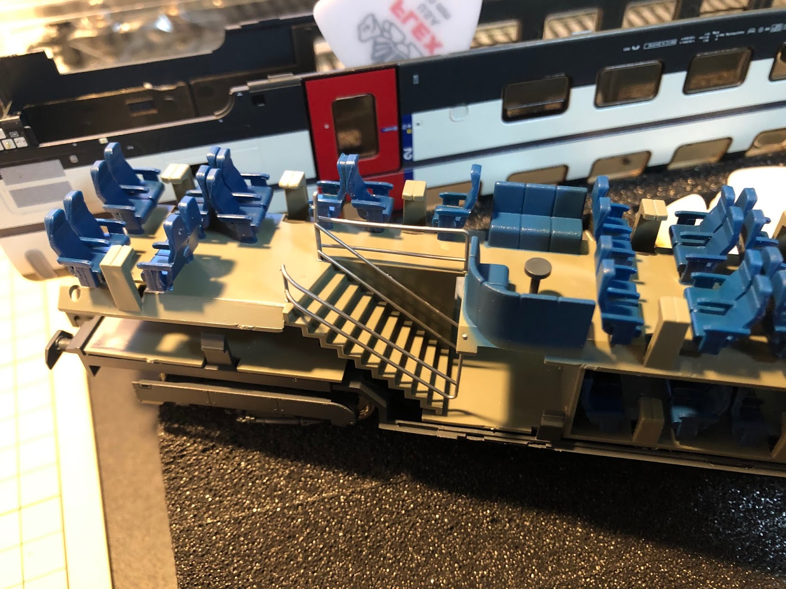 欧州鉄道模型とDCC 始めます！: IC2000 内装全部、お見せします！