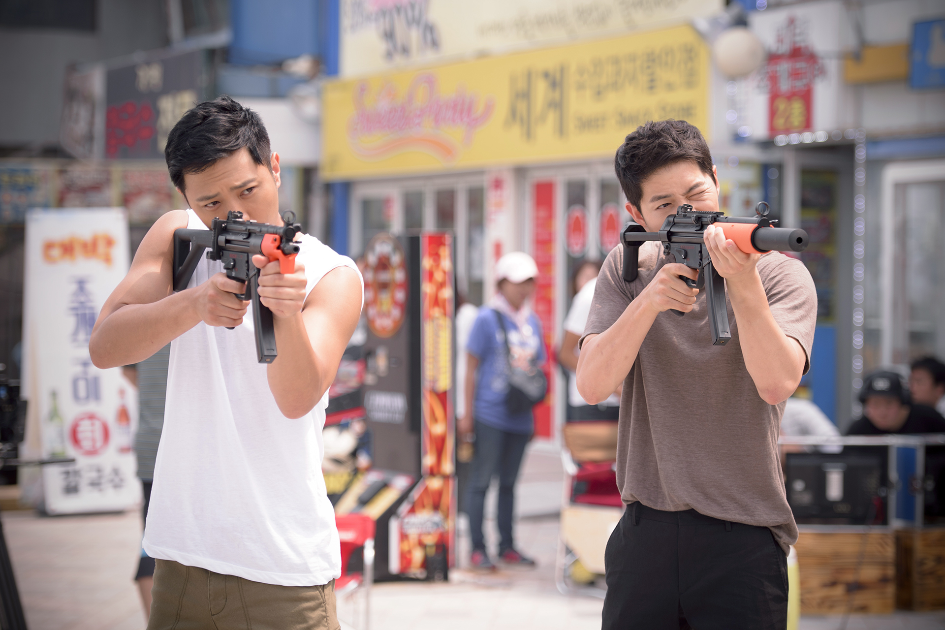 9 Cutest Bromance That We're Looking For