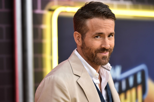 Hollywood star Ryan Reynolds interested in buying lower league soccer ...