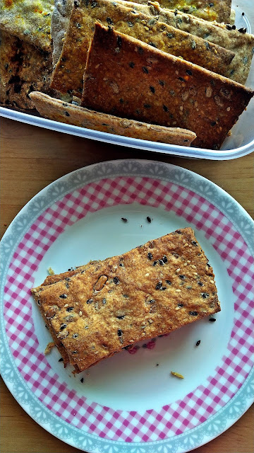 MZap w kuchni : Chrupiące krakersy z nasionami sezamu, słonecznika i ...