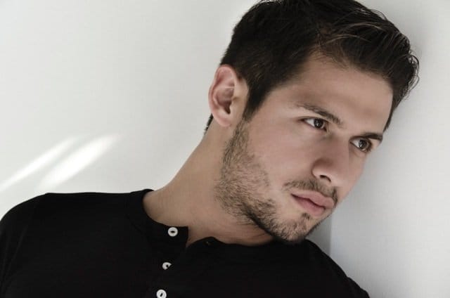 David Castañeda là ai mà hóa thân Diego Hargreeves trong 'The Umbrella ...