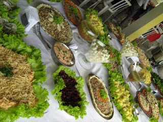 Andrade Buffet: Mesa de saladas e frutas