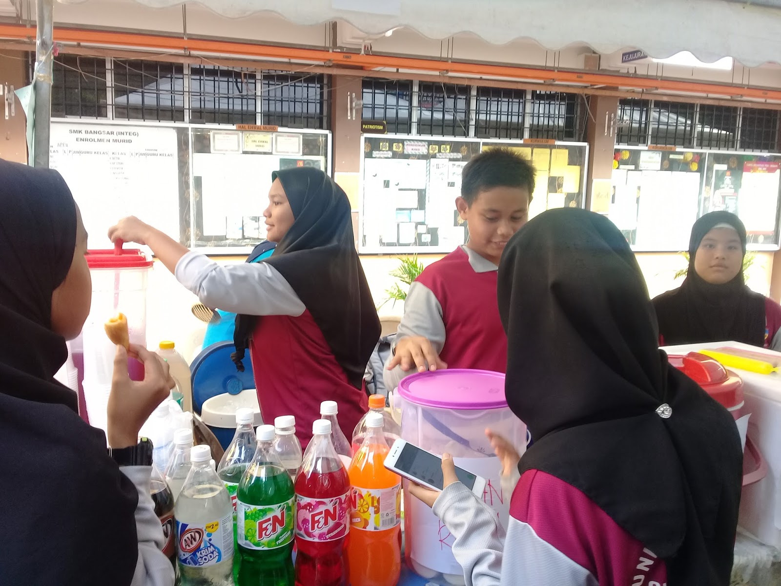 Sekolah Menengah Kebangsaan Bangsar (Integrasi): HARI KEUSAHAWANAN SMK ...