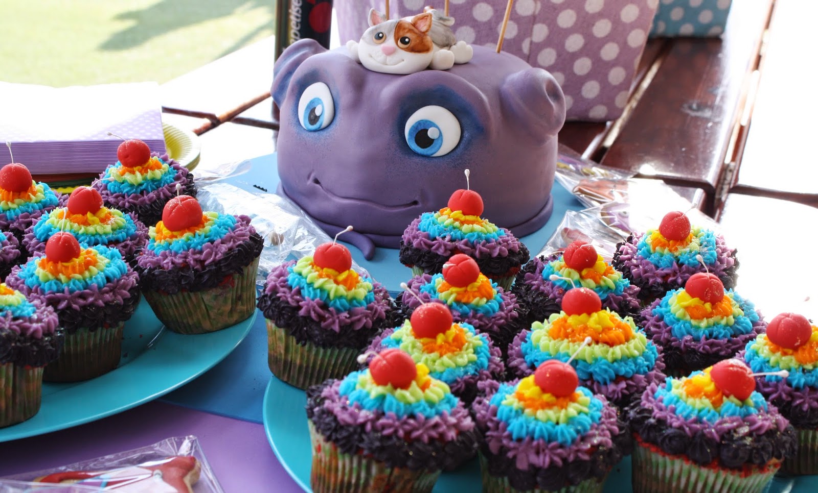 Mie's Art & Crafts: A Boov-a-licious Birthday!