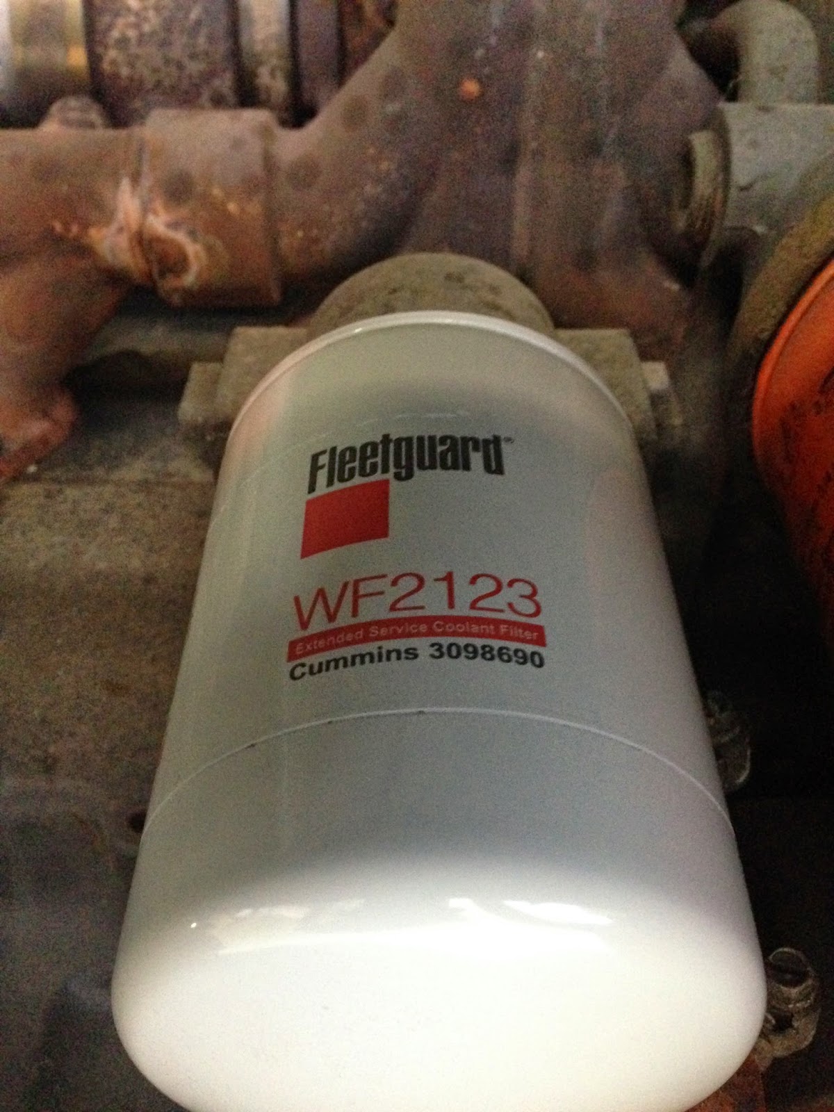 KsFolly Holiday Rambler Ambassador 2002 38 PBT: Coolant Surge Tank ...