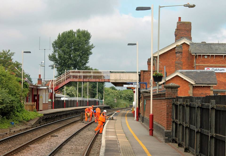 Martin Brookes Oakham: Oakham Station Level Crossing Signal Box Network ...