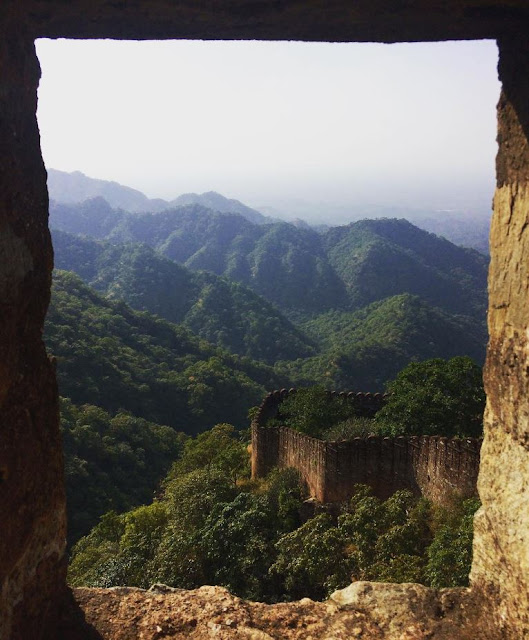 Hidden and little known places: The Great Wall Of India