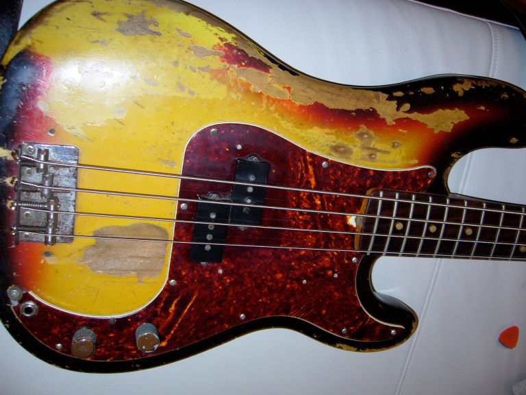 Smiths On Guitar: Andy Rourke's Gear