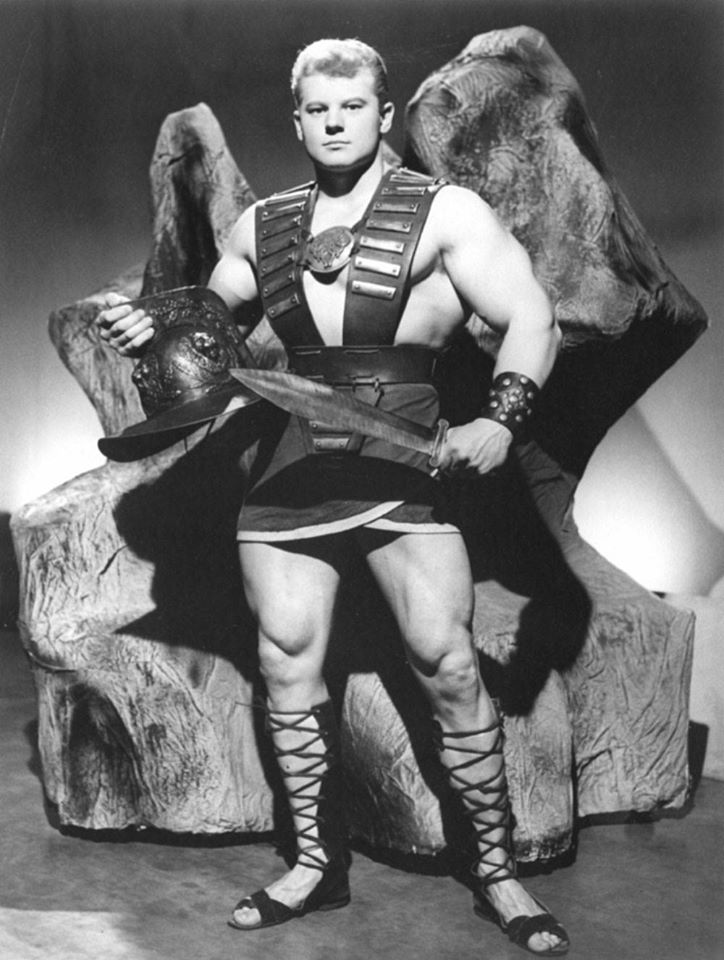 The Gladiatorial Blog: Dave Draper as Dave, the gladiator