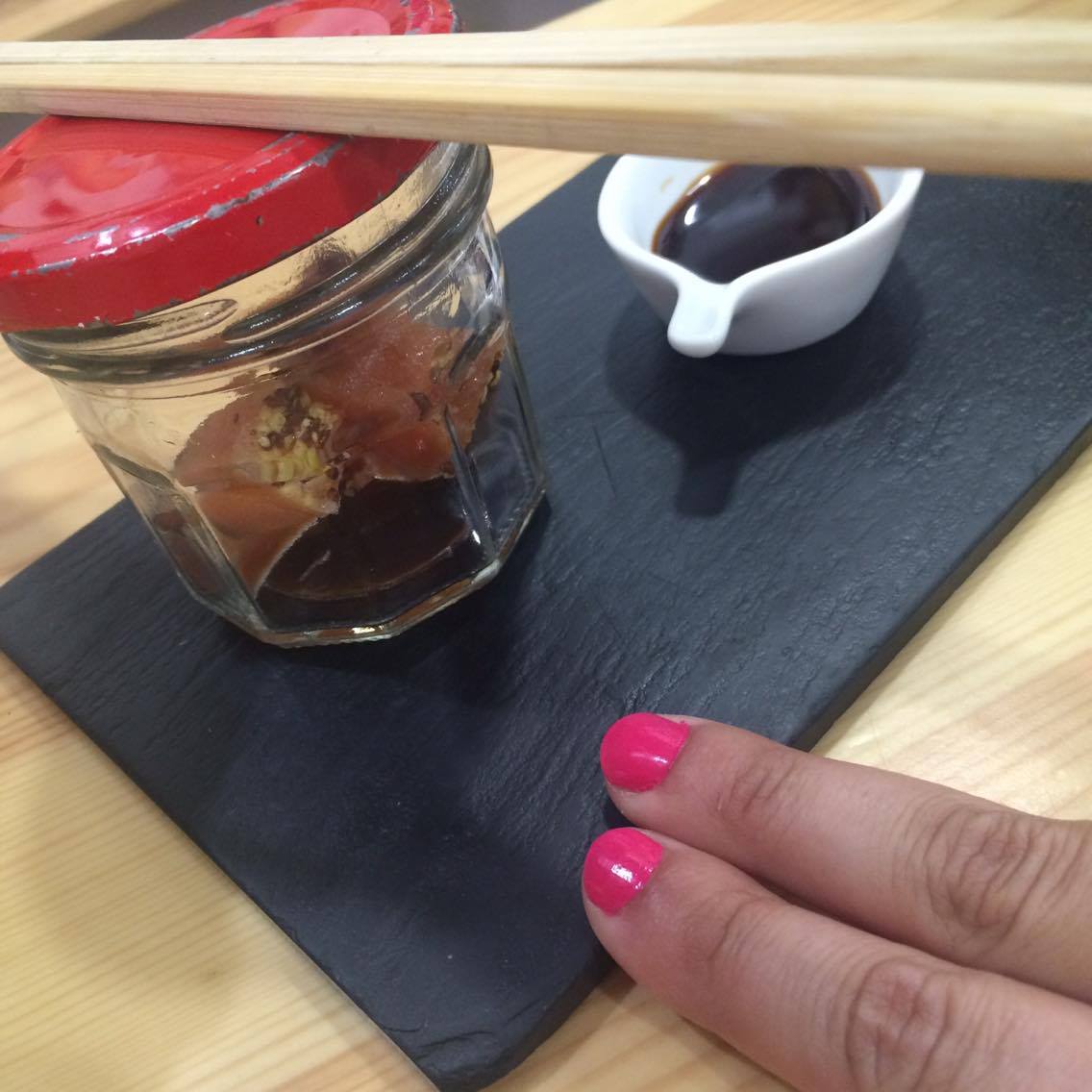 Más que ropa: Dar la lata