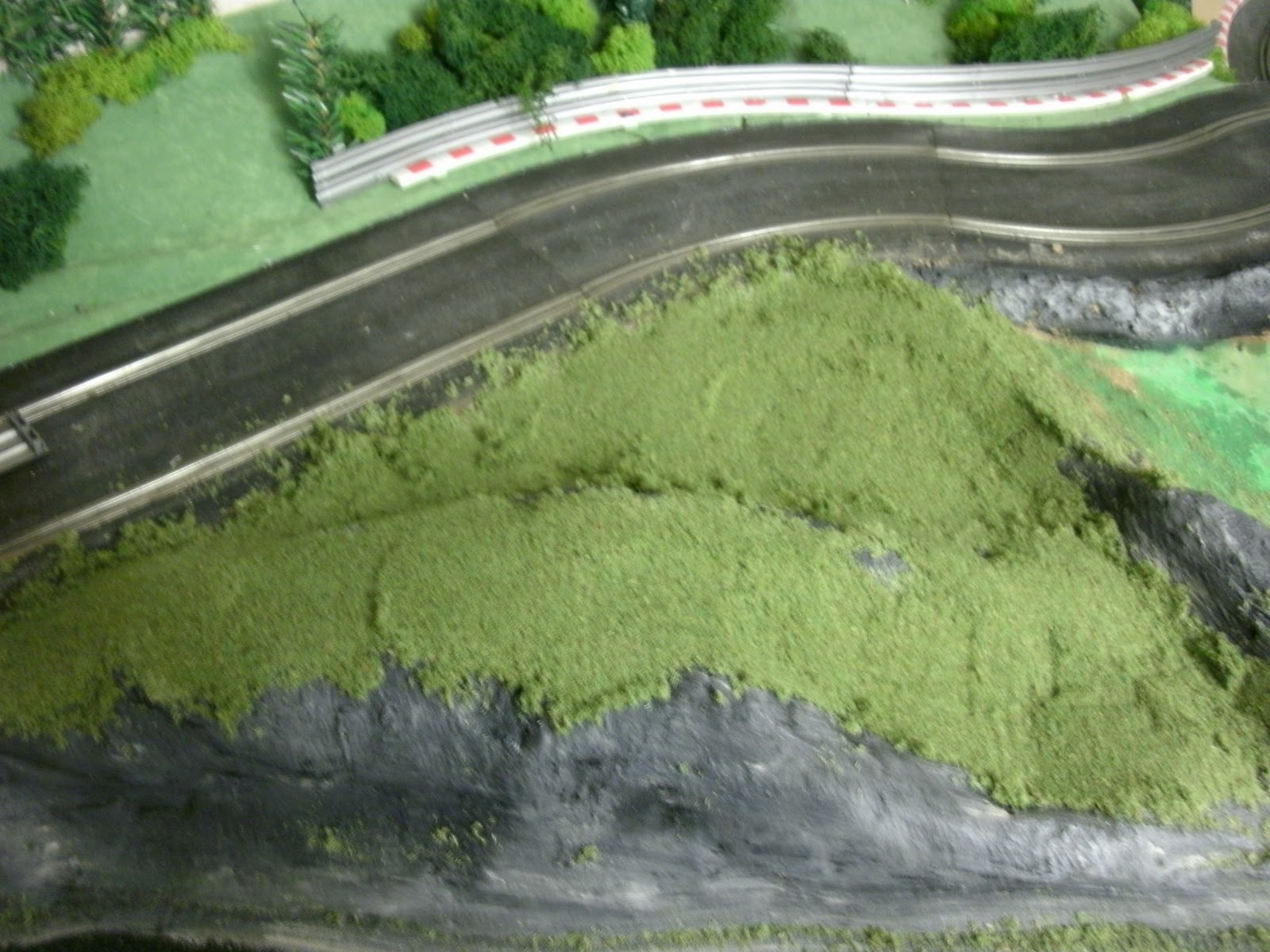 Bob's Scalextric Project: January 2012