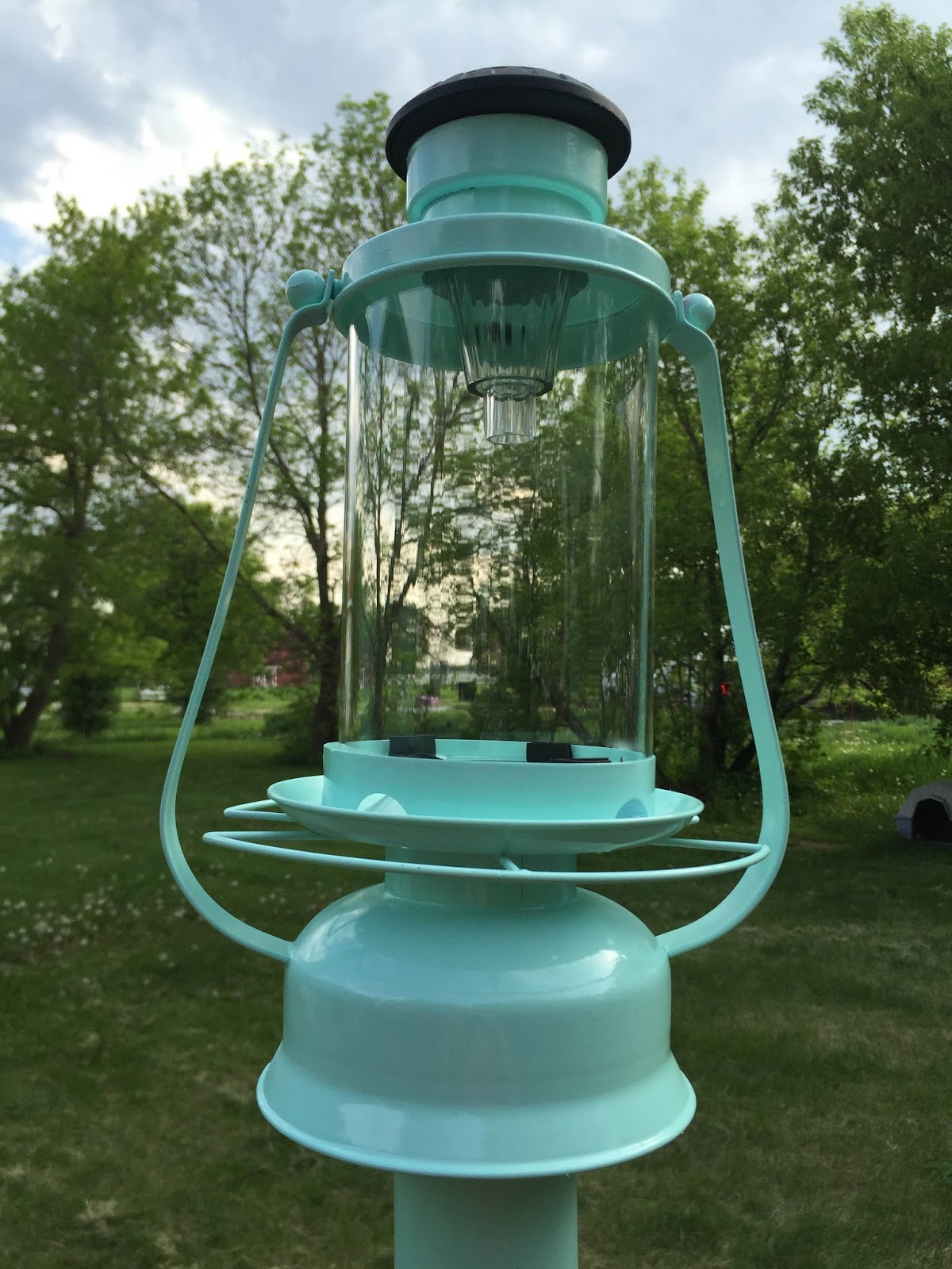 DIY Lamp Post | The Dabbling Crafter