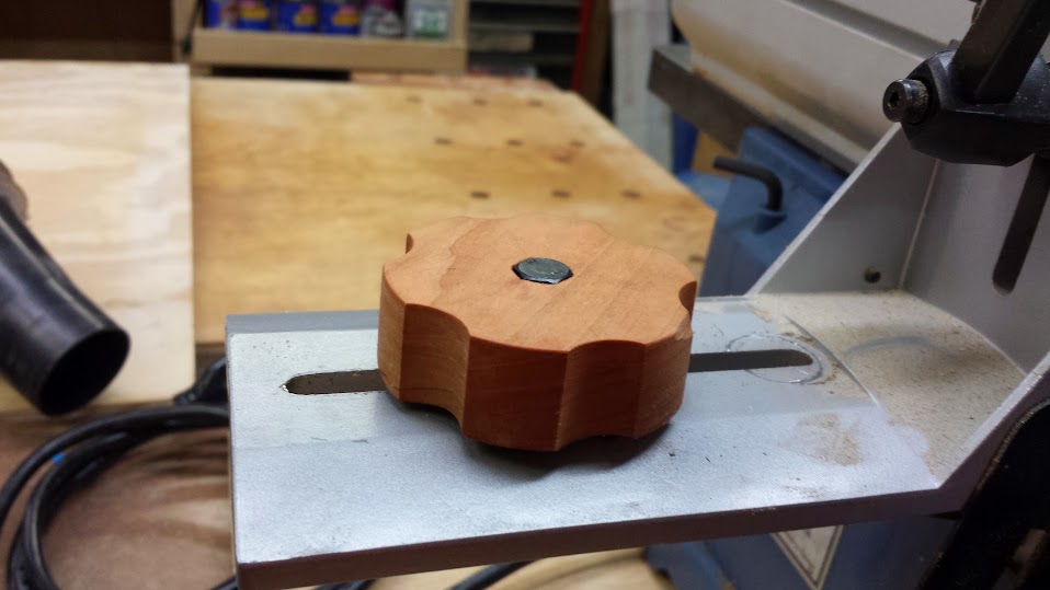 Dave's Workshop Blog: Shop made walnut star knob for benchtop jointer.