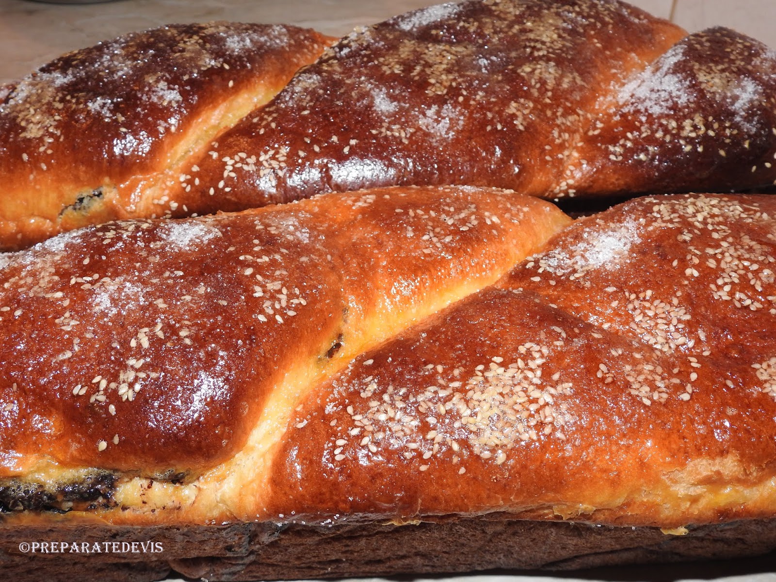 Cozonac la masina de copt paine reteta | Preparatedevis.ro