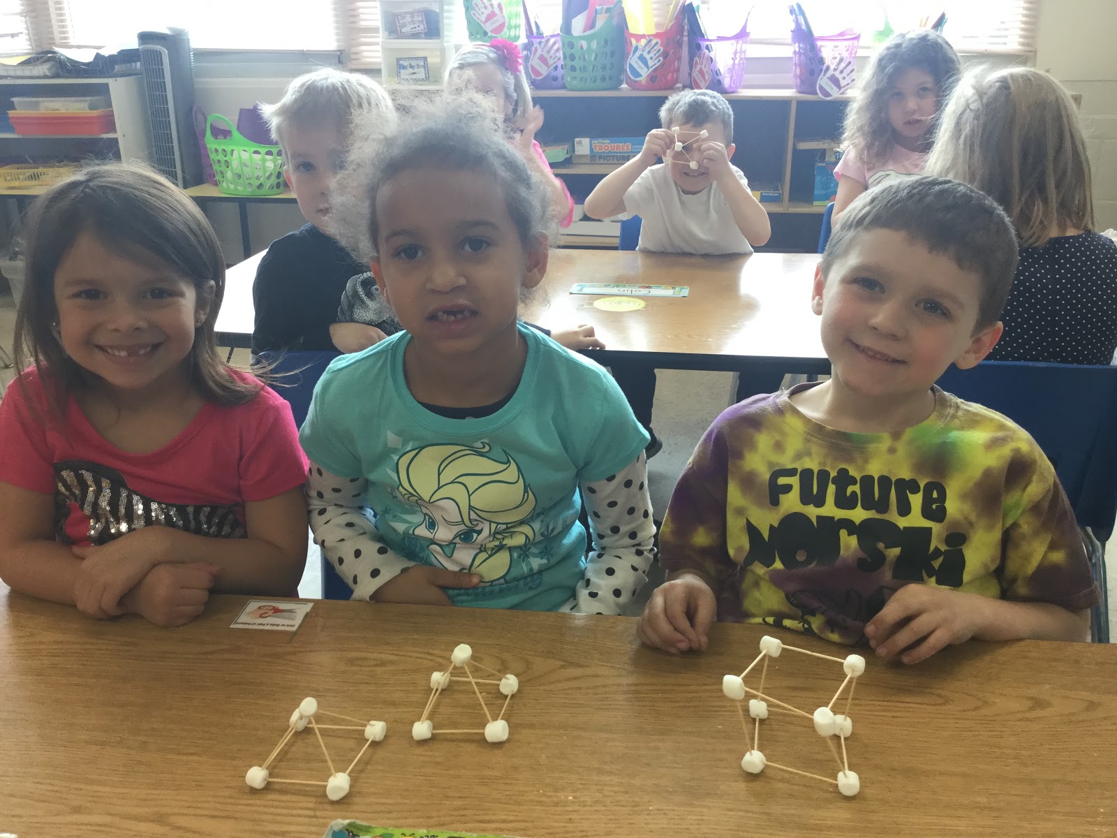 Mrs. Kitson's Kindergarten Classroom : 3D Shapes!