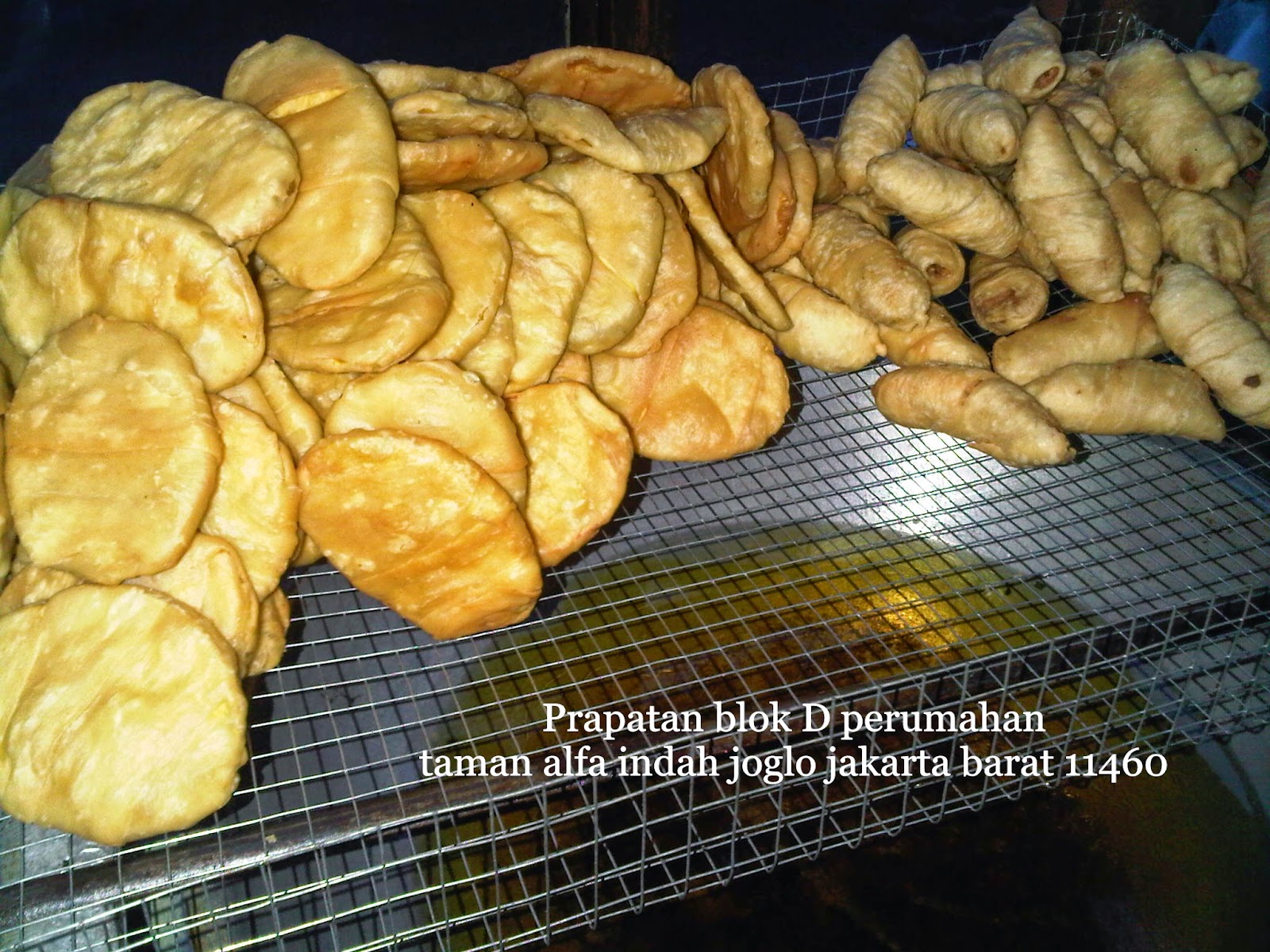 ANEKA MACAM GORENGAN DAN SNACK BOX