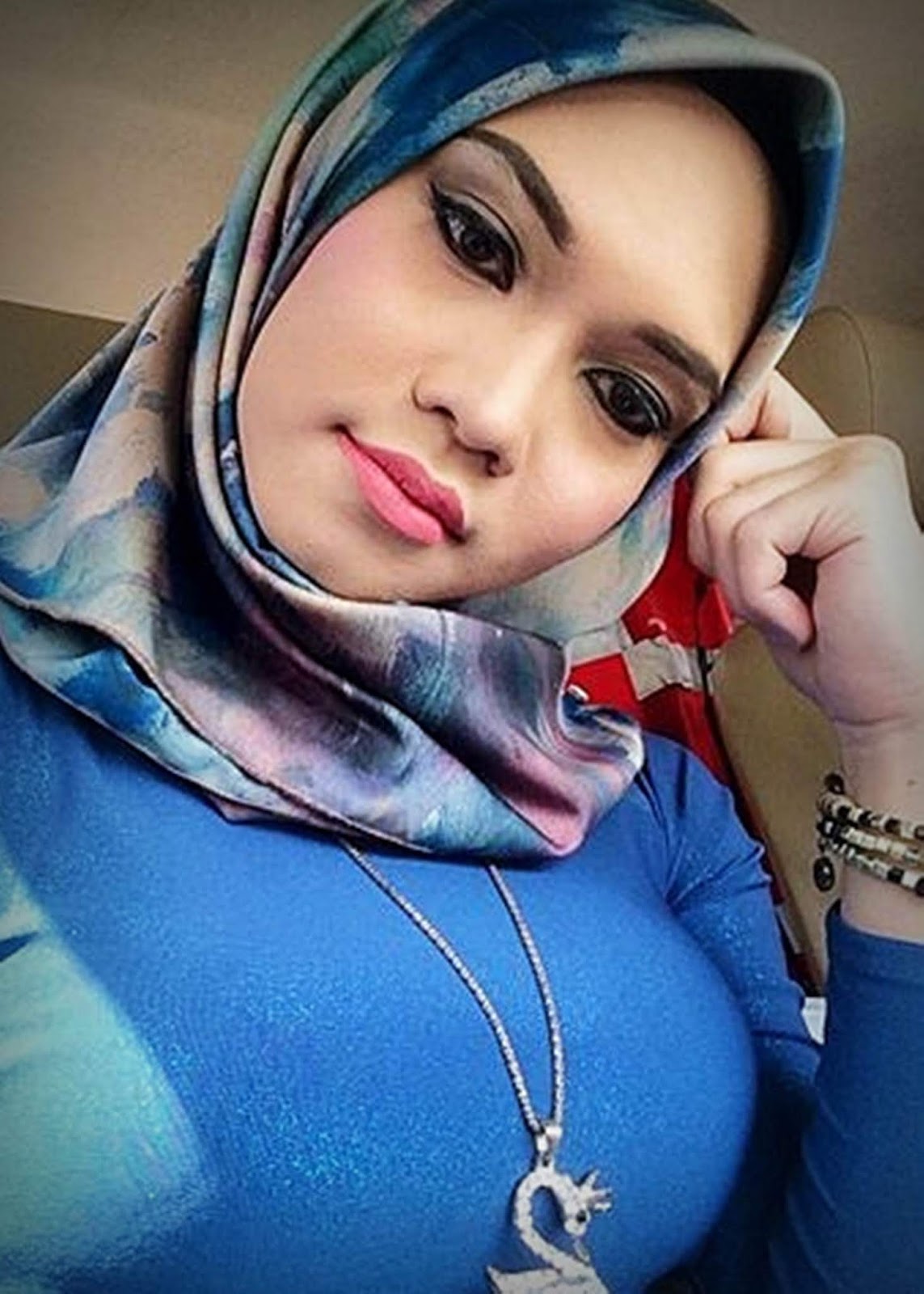 Stw Bohay Jilbab Cantik Pantat Besar