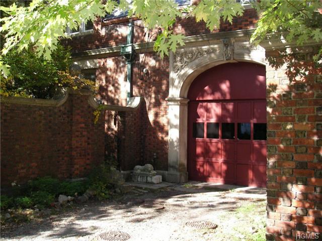 Sweet House Dreams: Henry V Poor Carriage House, 1880 Carriage House ...